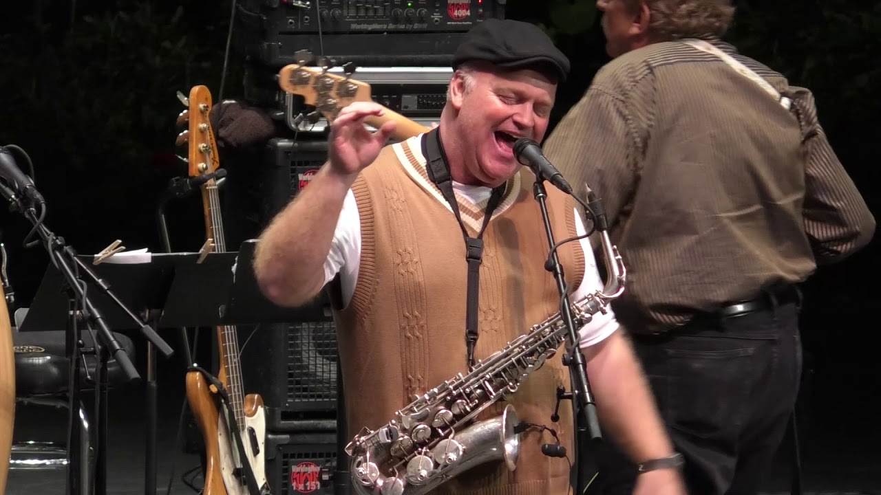 Harry Baxter - YouTube
