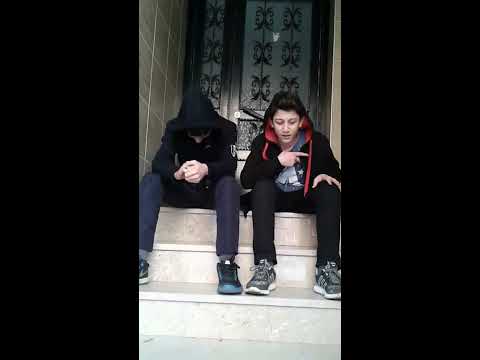 Demlenirken Lamba Altında