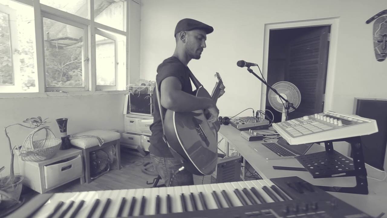 Fus - Faya | Dhamaagaadiya Session 1 Live | dinba music 2016 - YouTube