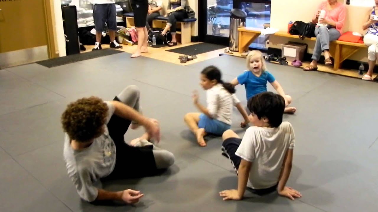 brazilian jiu jitsu girls no gi drills - YouTube