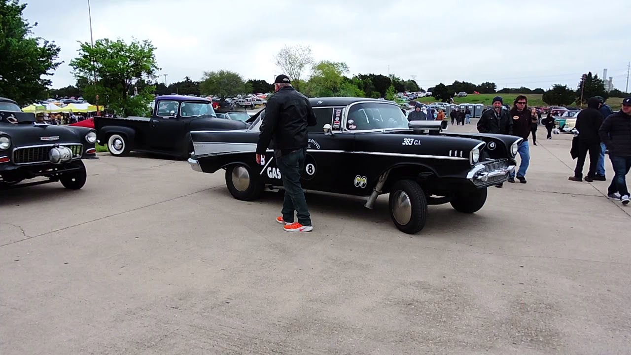 lonestar auto rally. hot rod backing into its spot, austin, texas - YouTube