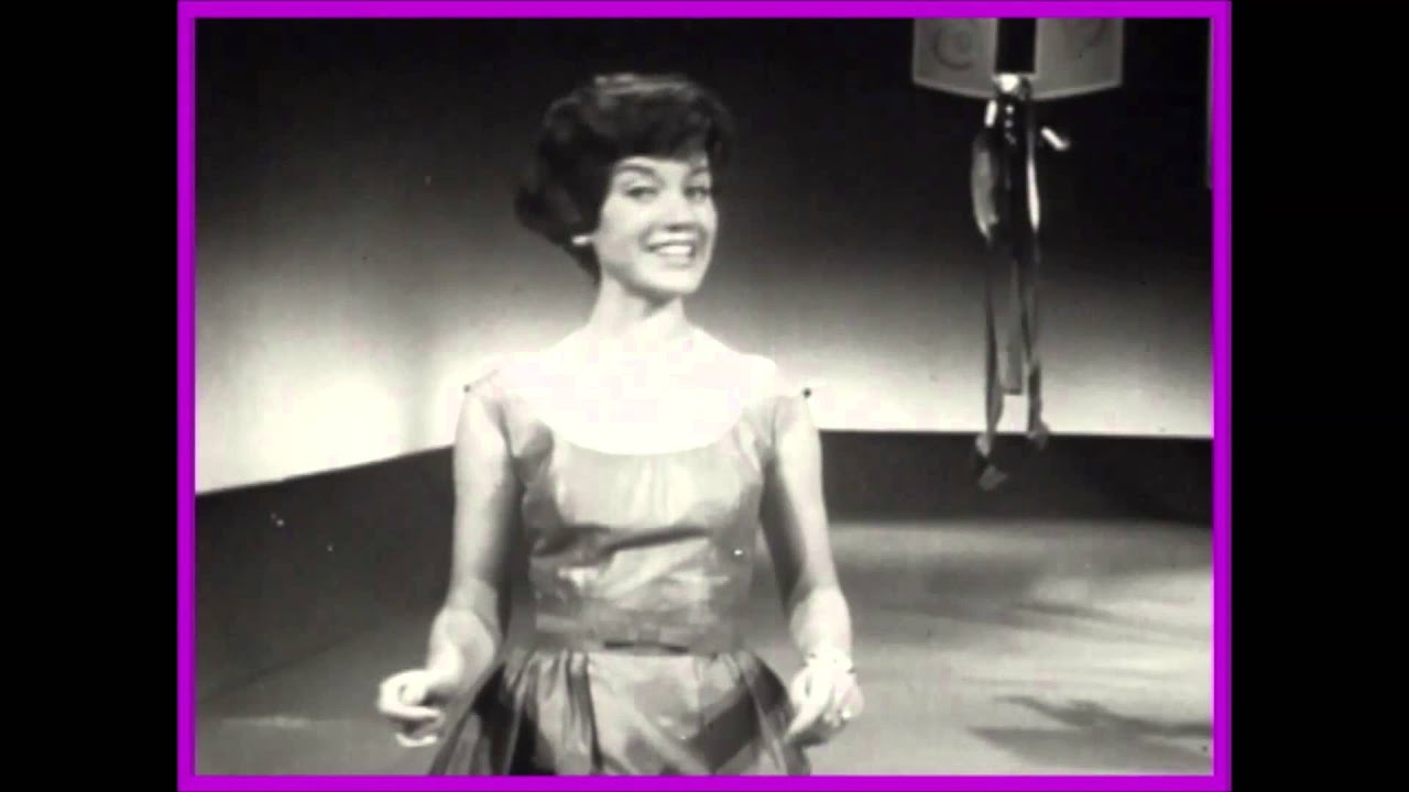 Vicki Forrest ★ Like I do ♫ - YouTube