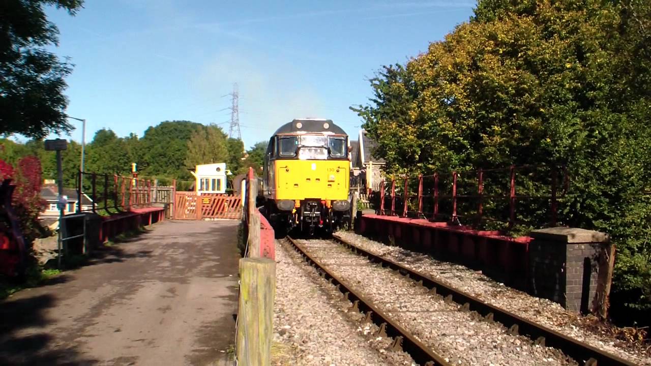Class 31 31130 thrashes out of Bitton Railway Station, 6/10/2012 - YouTube