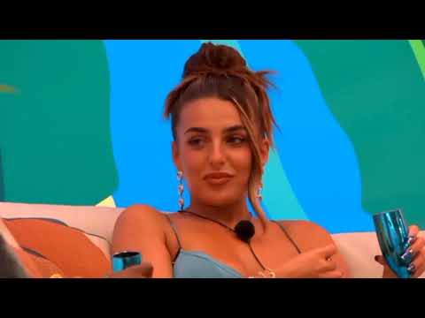 All the kisses and sexy snogs from Week 7 in the Villa |Love Island 2025