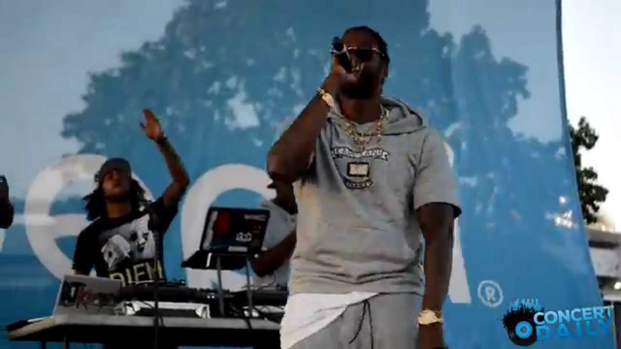 2 Chainz Performing 'Watch Out' Live at The Pepsi Lot Concert - YouTube