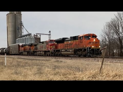 BNSF 8489 East 01/18/21 - YouTube
