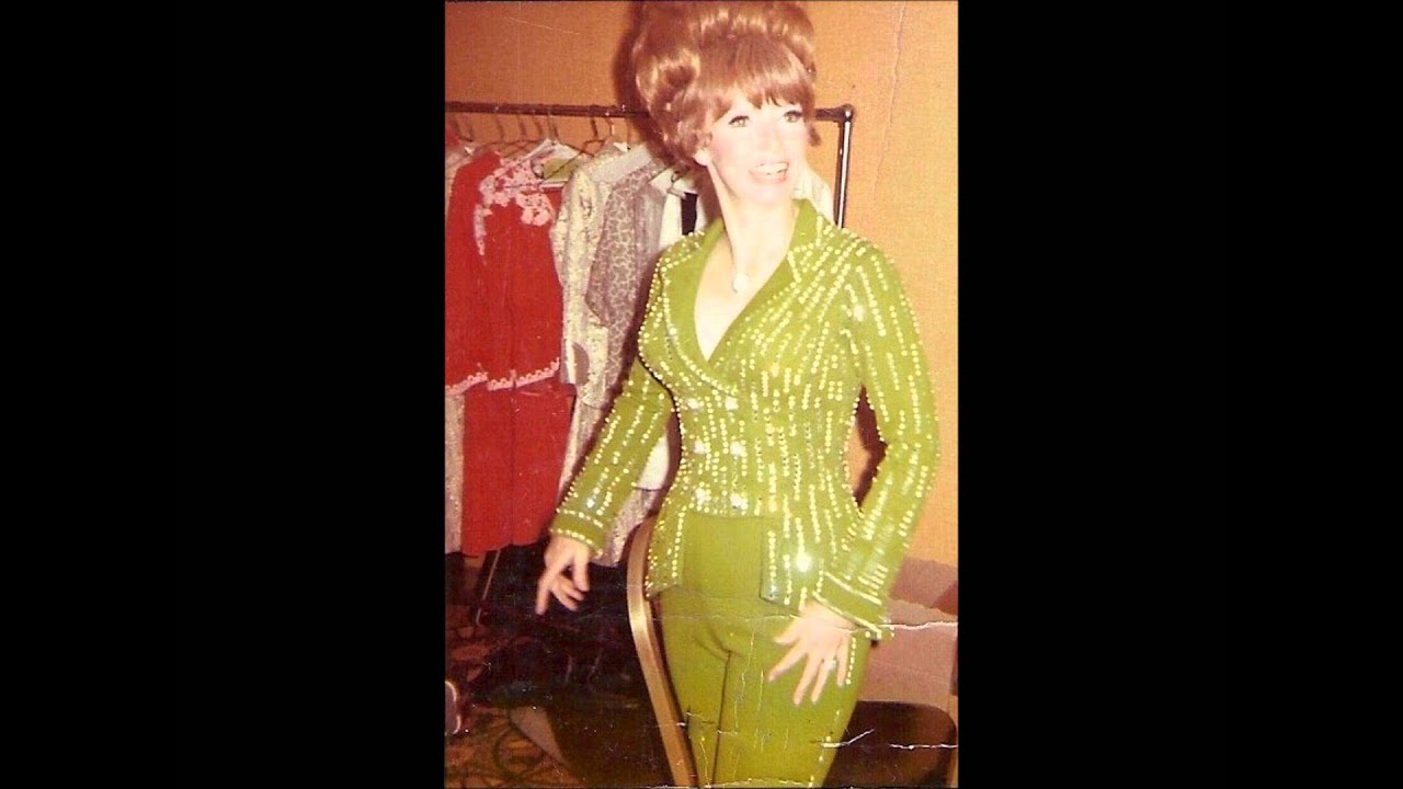 Suzi Arden - Girl on the Cover - YouTube