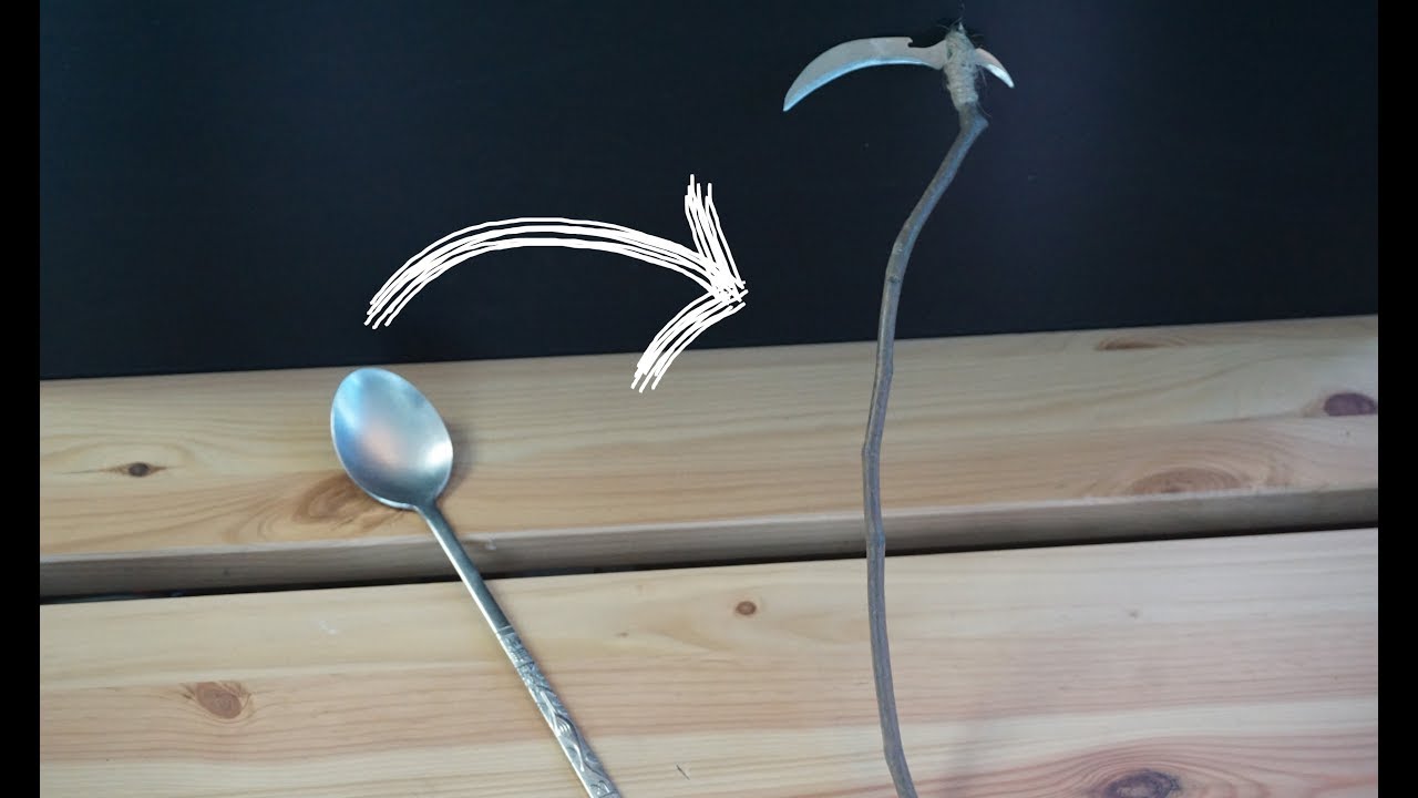 *뚝딱* 숟가락으로 낫만들기 / Making scythe using spoon - YouTube