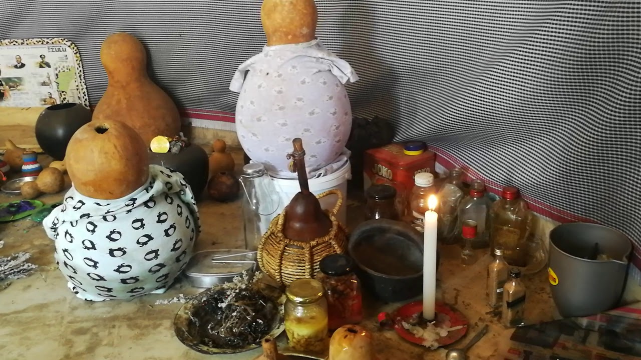 Isigubhu sezitha nesenhlanhla | Amawele |Gogo Bathini Mbatha TV |The ...