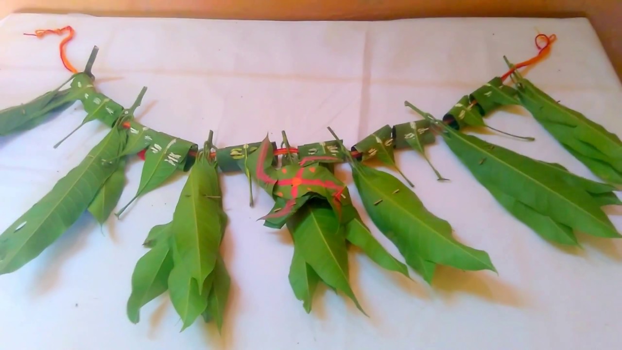 How to make Toran Using Mango Leaves in 2 Minutes - YouTube