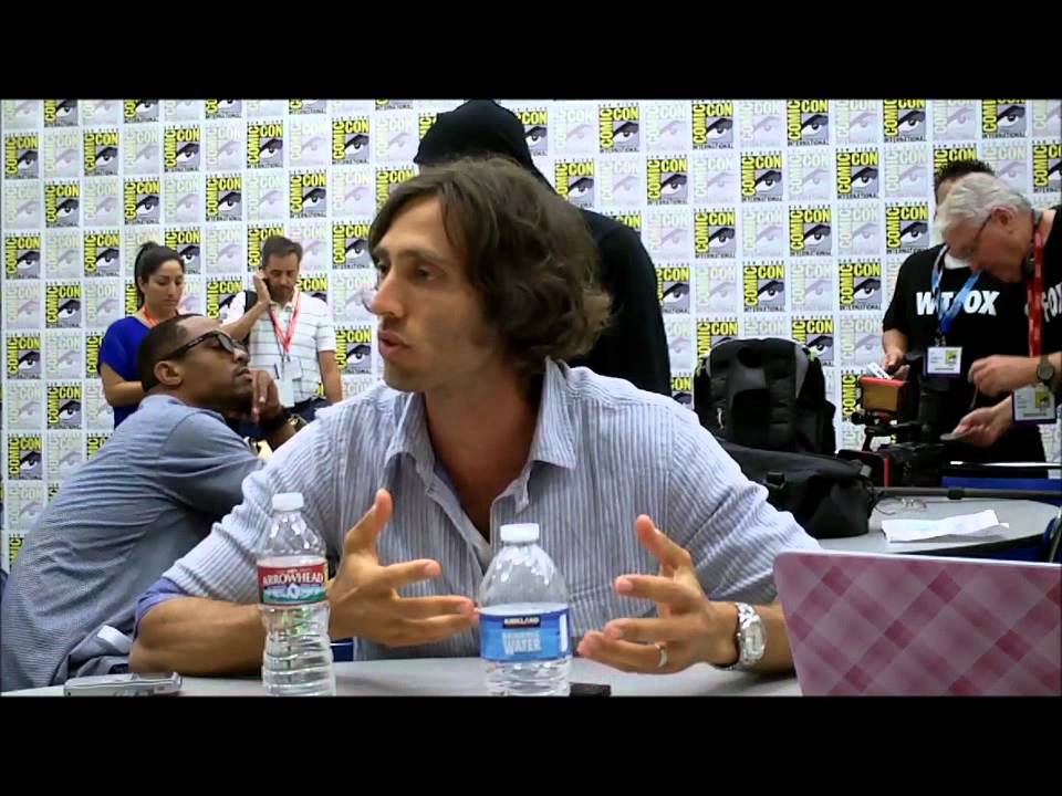 Comic-Con 2011 Glee - Brad Falchuk - YouTube