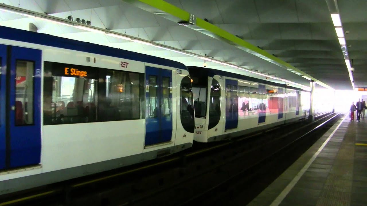 RET metro's Zuidplein Rotterdam (Lijn D en E) - YouTube