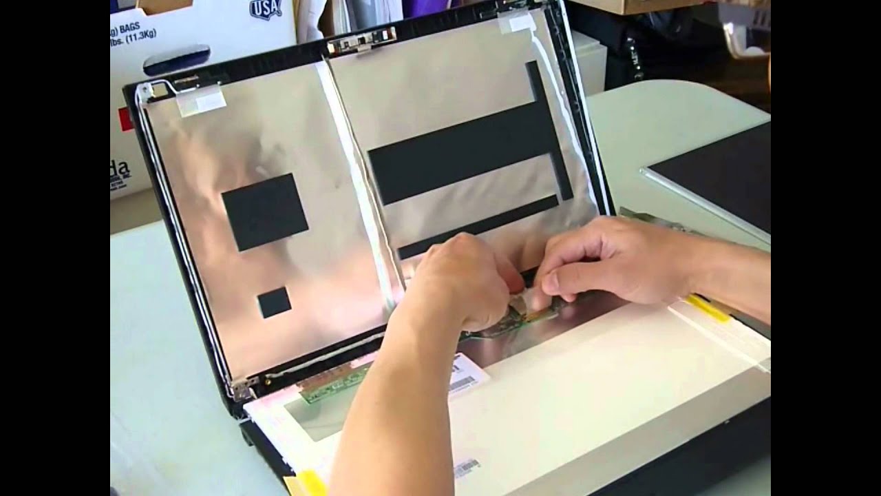 Laptop Screen Replacement Lenovo B575 - YouTube