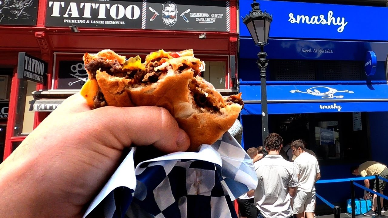 Smashy Burger Budapest Hungary | Česká Pohádka - YouTube