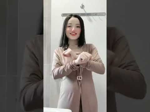Puteri Sari #tiktokviral  #goyang #jedagjedug  #dance #tiktokvideo #awektiktok #malaysia