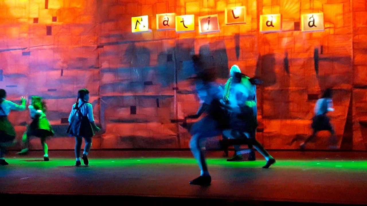 Matilda o Musical - Amanda Trip - YouTube