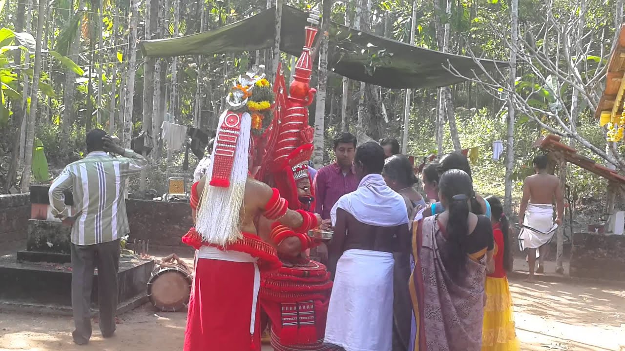 Chakkarkkunnu Sree Muthappan Thiruvappan 657 - YouTube