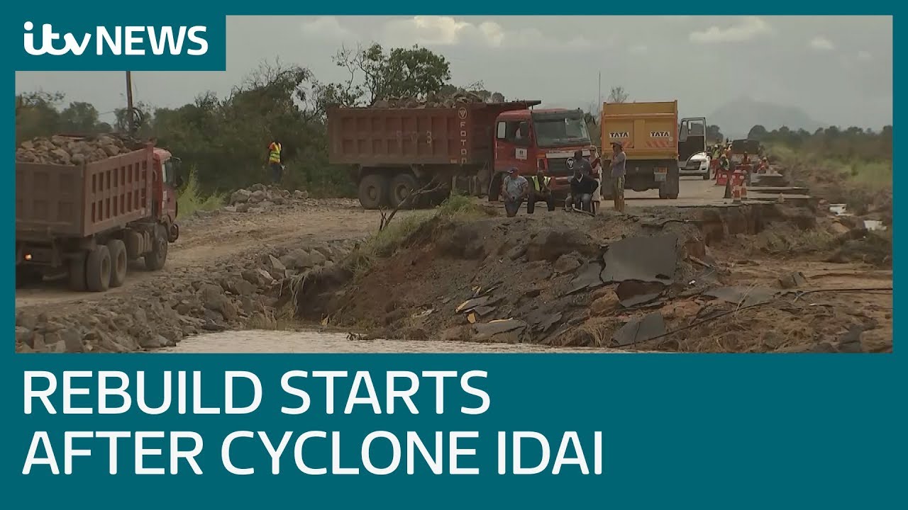 Huge task of rebuilding after Cylone Idai begins| ITV News - YouTube