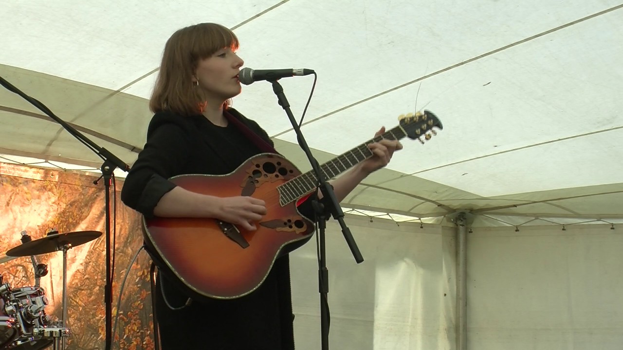 Millie Hanlon Cole @ Go Green On The Green - YouTube