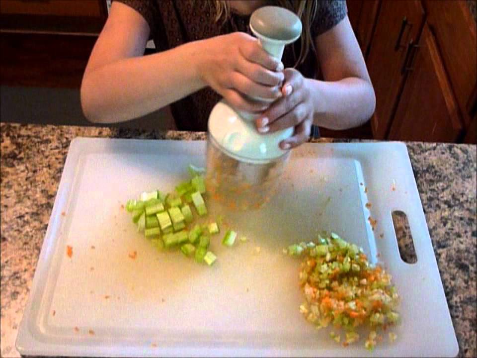 Five Little Chefs - How to use a Handheld Chopper - Cooking with Kids ...