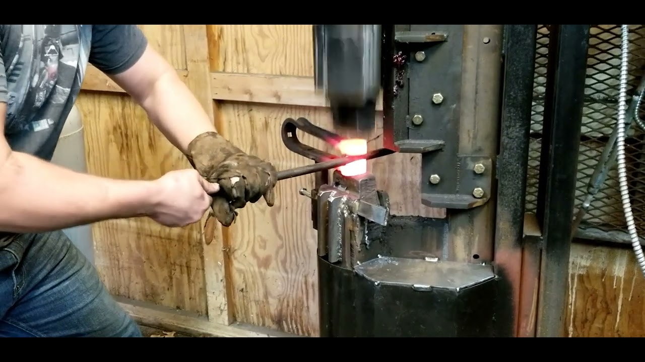 Making a swage for the powerhammer - YouTube