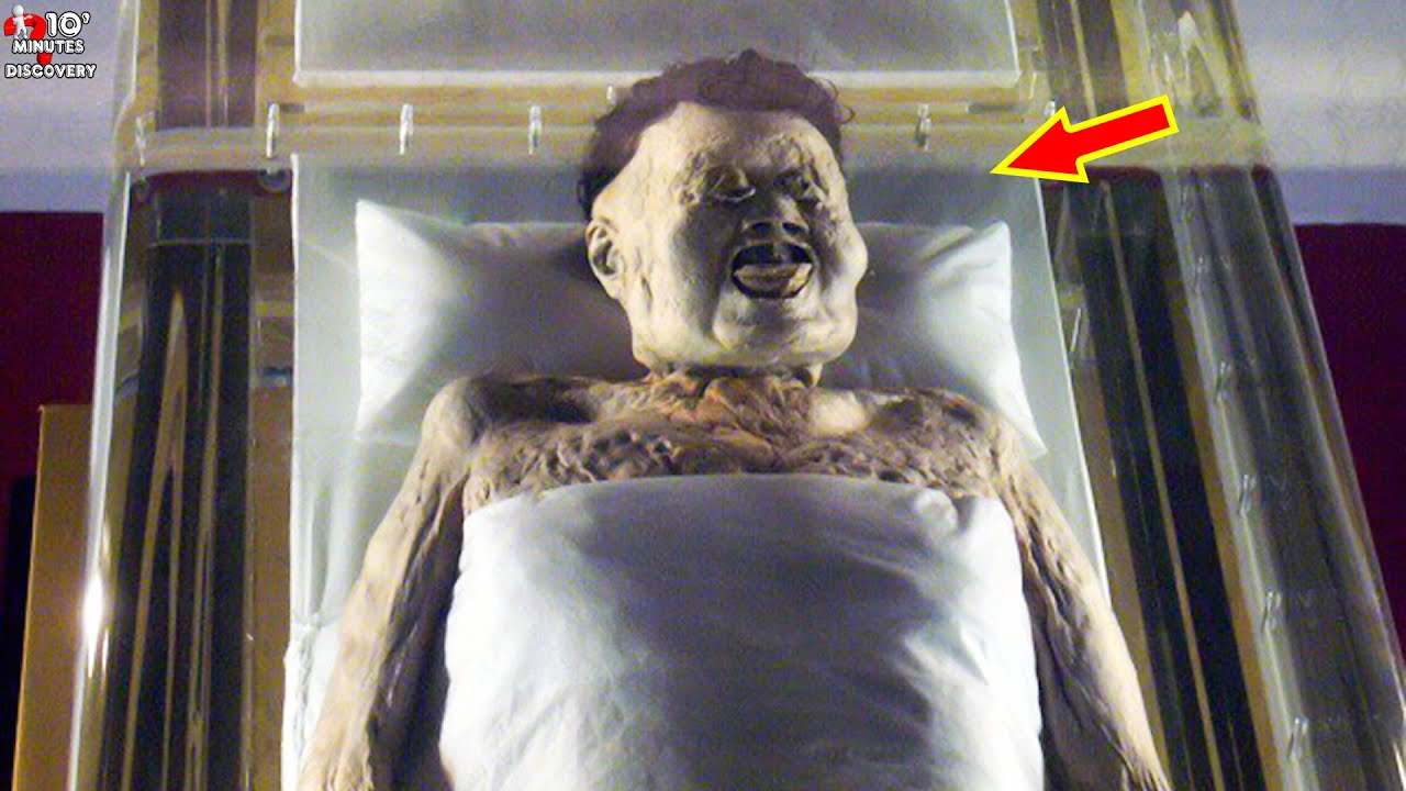 A 2,100-Year-Old Mummy with Skin and Organs Intact Was Discovered in ...