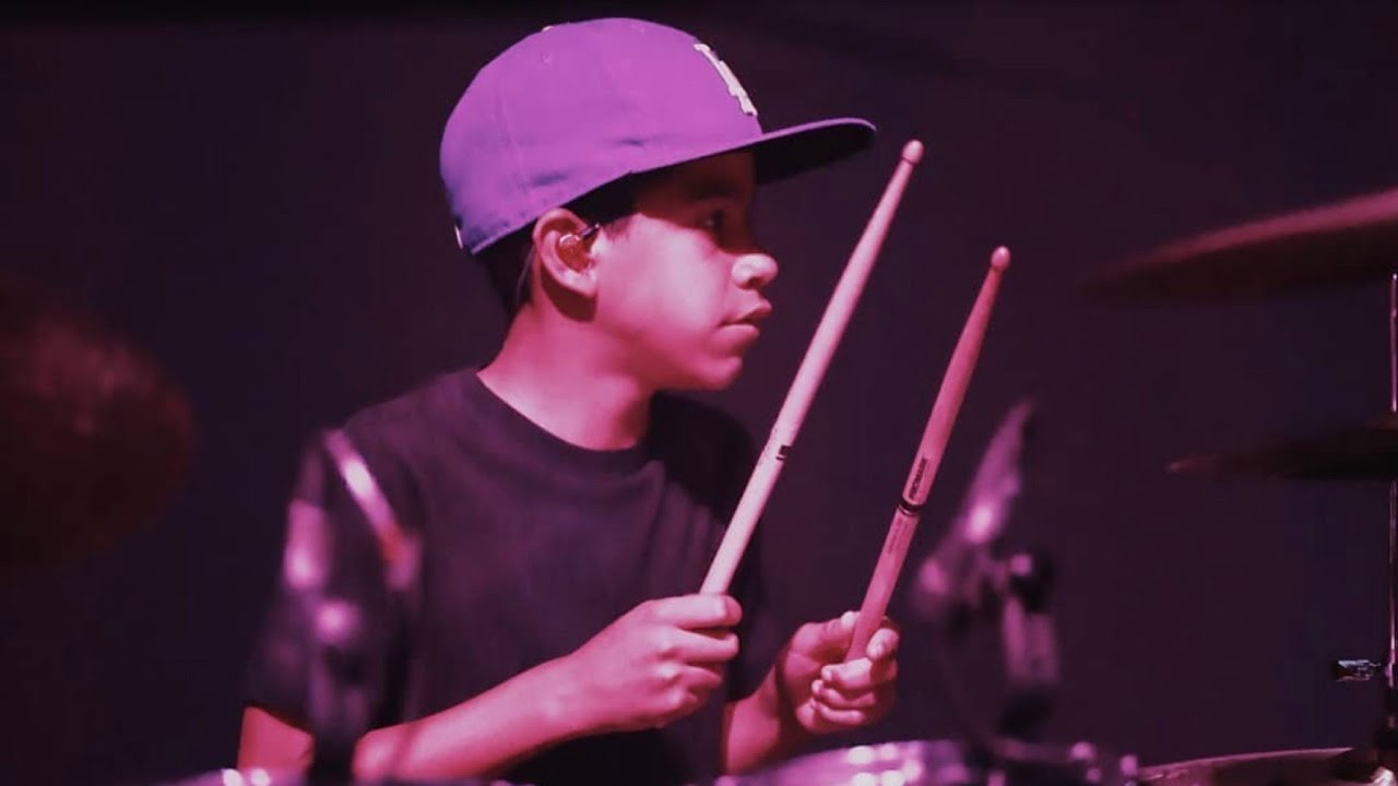 Libre - Persy ML (En Vivo) - YouTube