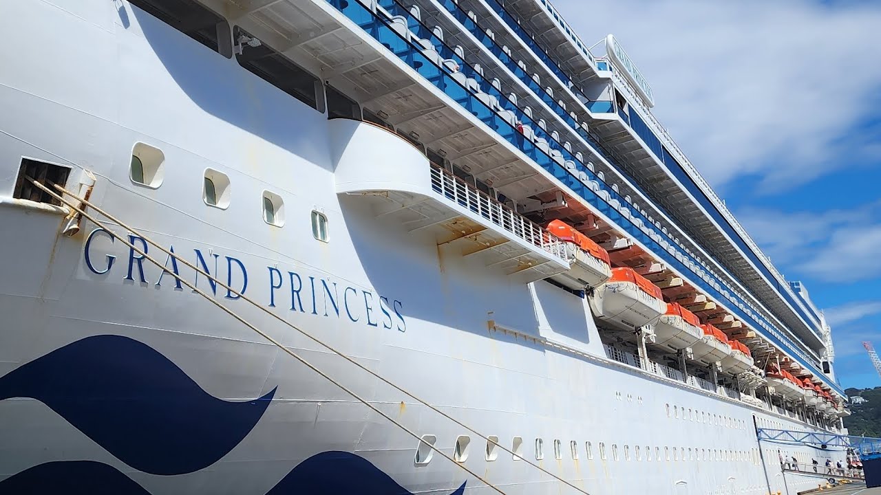 2023 Grand Princess Ship Tour Walkthrough - Part 2 - YouTube