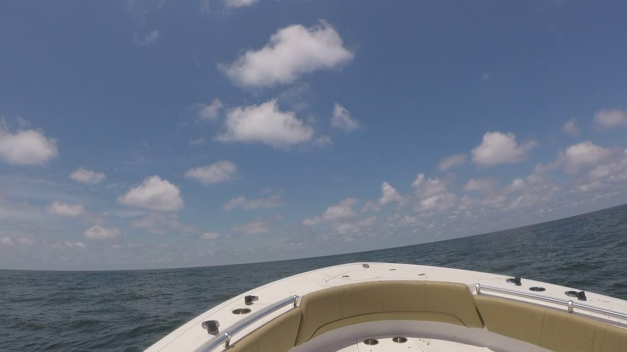 Sportsman 232 in 1 to 2 foot seas with waves at 32 mph - YouTube