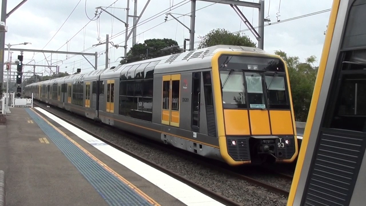 Trains at Sutherland - Sydney Trains - YouTube