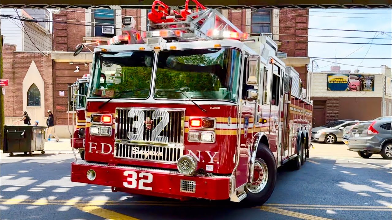 🌟 BRAND NEW 🌟 FDNY Ladder 32 Responding with Real Q2B - YouTube