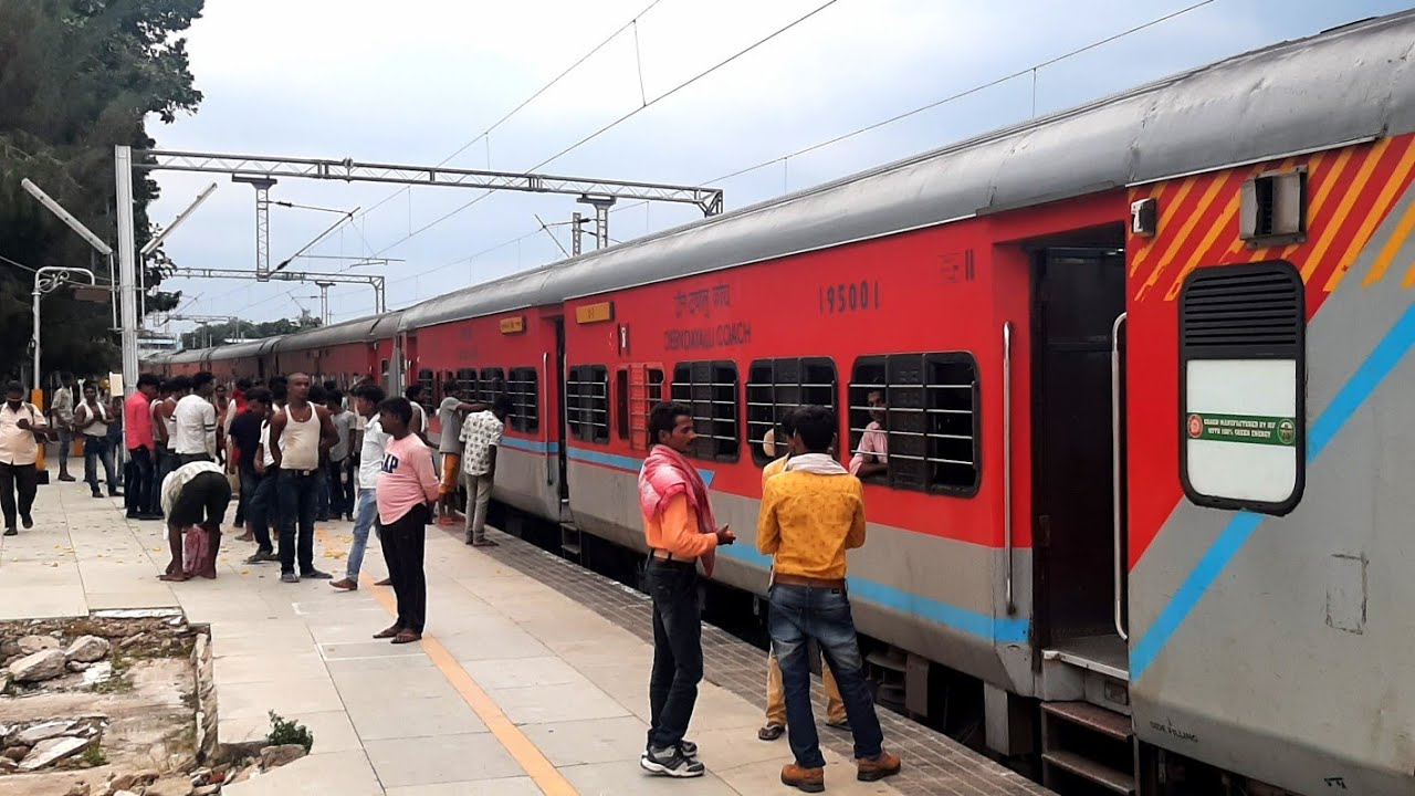 General Coach Vlog in Sangamitra Express Special Katpadi to ...