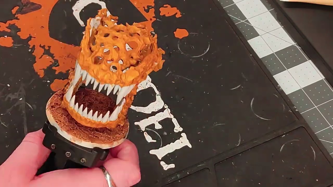 Painting the “Ravenak’s Gnashing Jaws” Endless Spell - YouTube