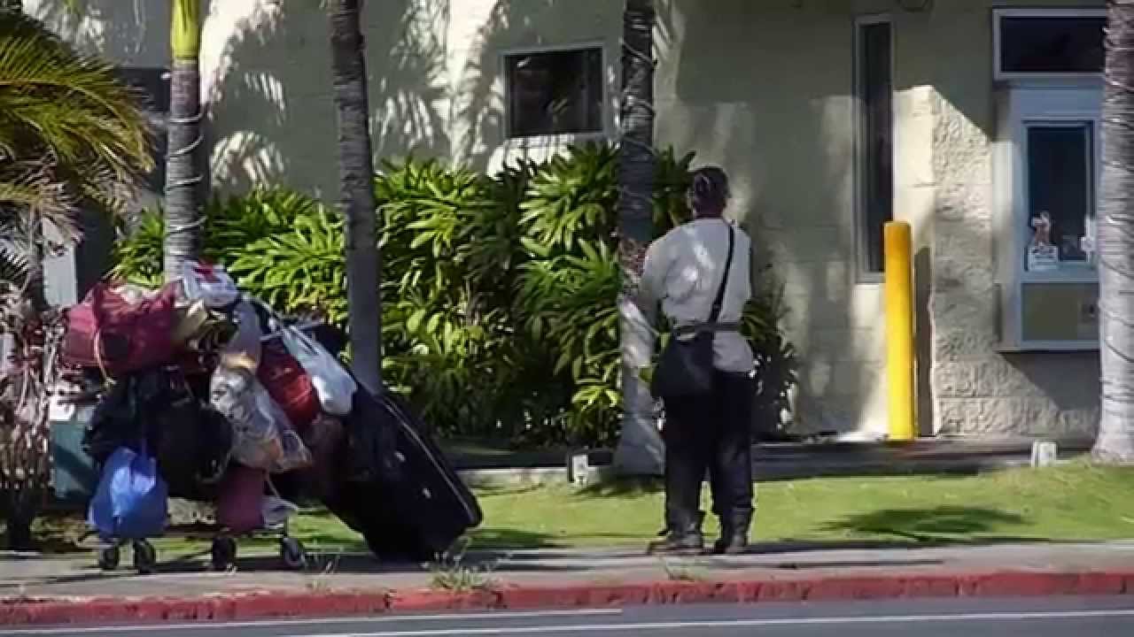Honolulu Kung Fu Homeless Man - YouTube