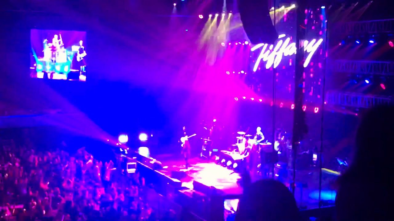 Tiffany - All This Time (Live) - YouTube