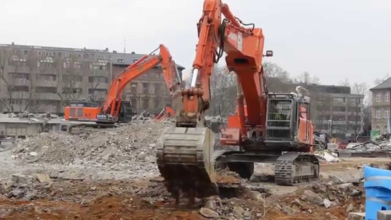 BST-Abbruch Rhein-Main-Hallen Wiesbaden Hitachi ZX470LCH / CAT 330D ...