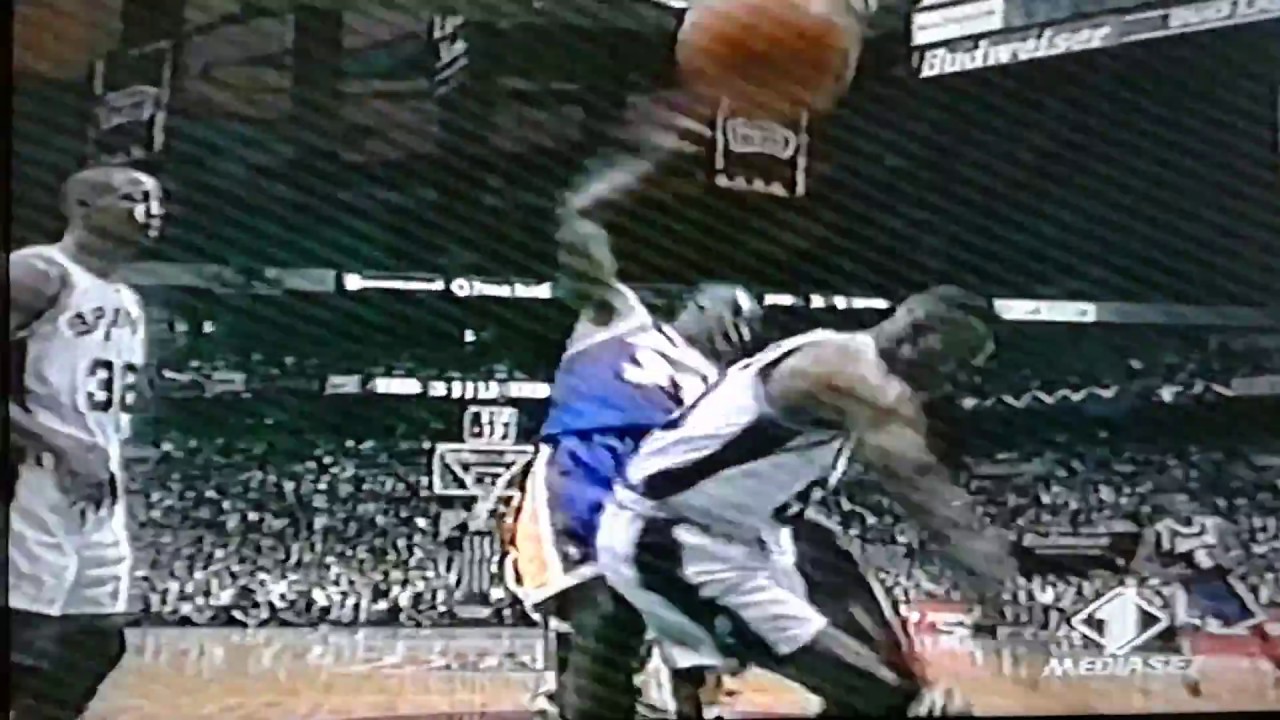 David Robinson Dunks On Shaq