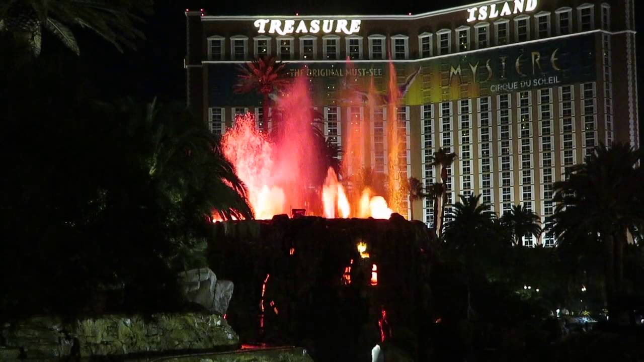 Mirage Fire show Las Vegas - YouTube