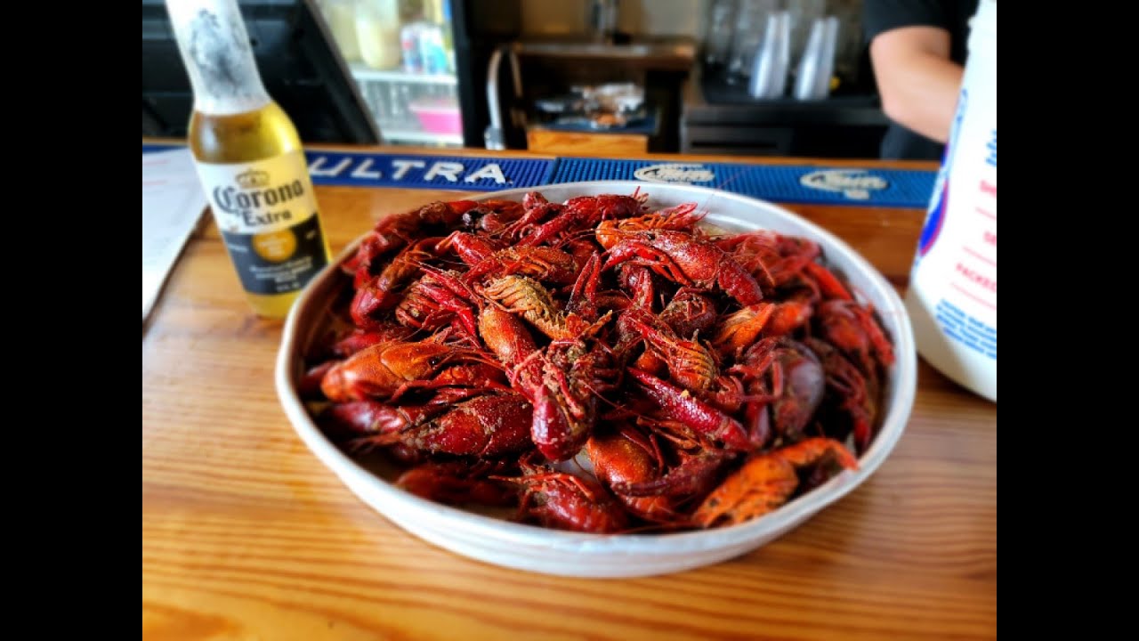 Restaurant Spotlight - R & R Seafood - YouTube