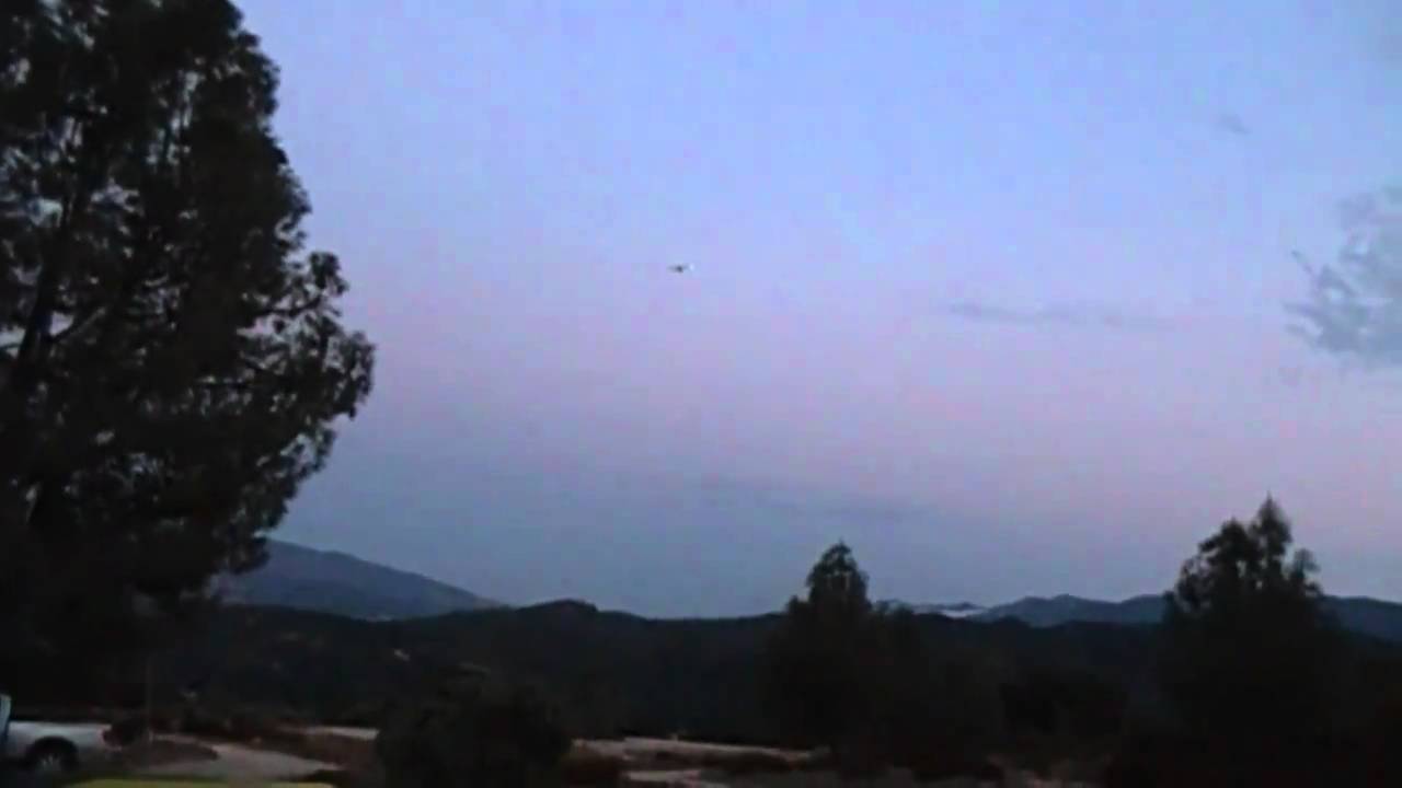 Odyssey fly by at Earthstar-1/1 - YouTube