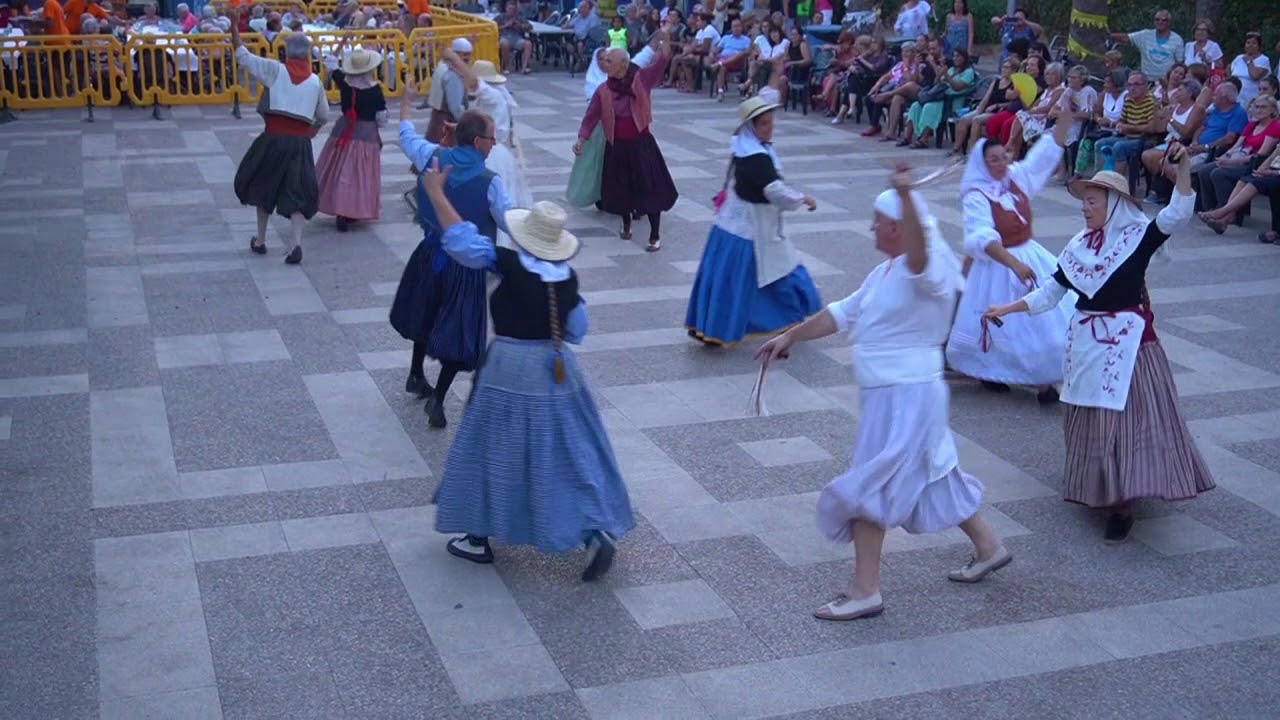 ESCOLA DE BALL DE BOT DE SON RAPINYA - BOLERO DE PALMA - YouTube