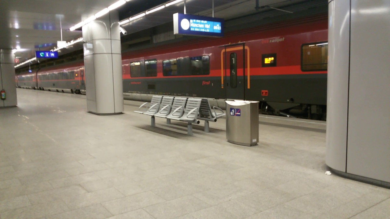 ÖBB Railjet RJ 262 Flughafen Wien - YouTube