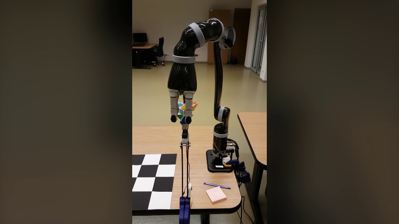 Kinova - Jaco Robotic Arm solving Pyramix (1) - YouTube