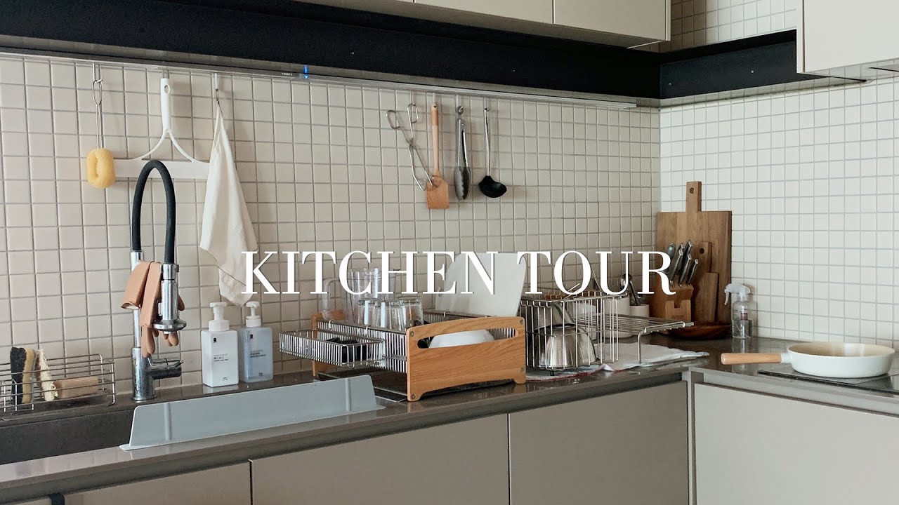 SUB) KITCHEN TOUR 👩🏻‍🍳 감성 가득 부엌 인테리어, 주방용품, 그릇 추천 - YouTube