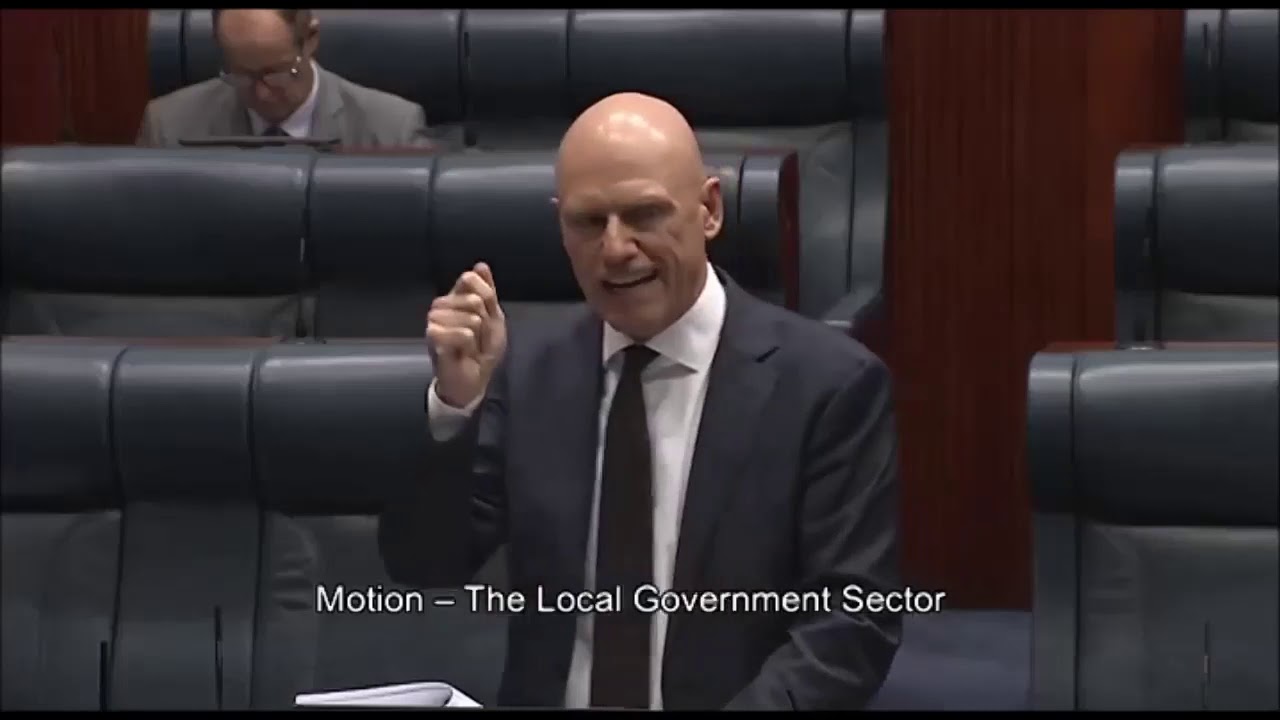 Sean L'Estrange speech on incompetent Minster for Local Govt David ...