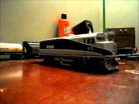 Walthers EMD F40PH AMTRAK Phase V - YouTube