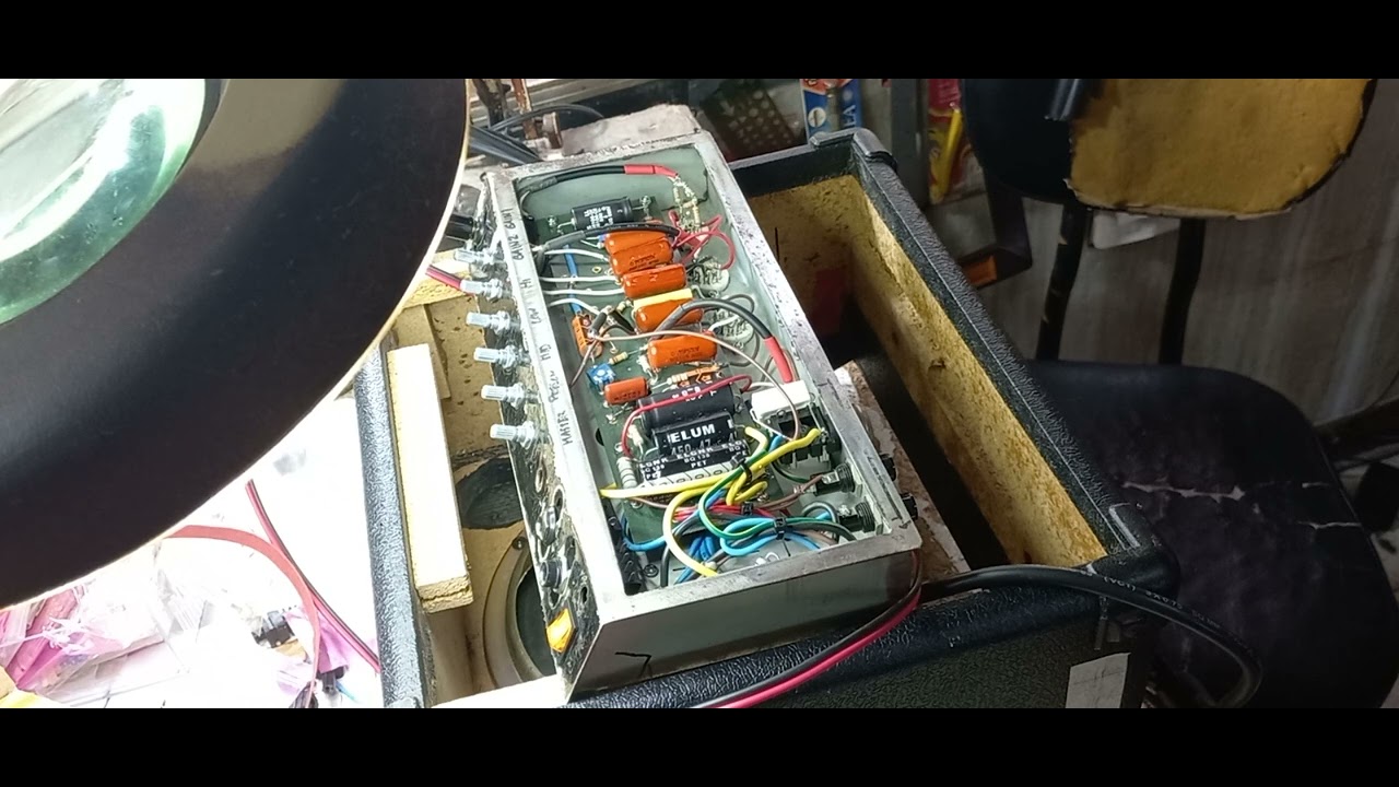 change the solid-state amp to a tube amp - YouTube