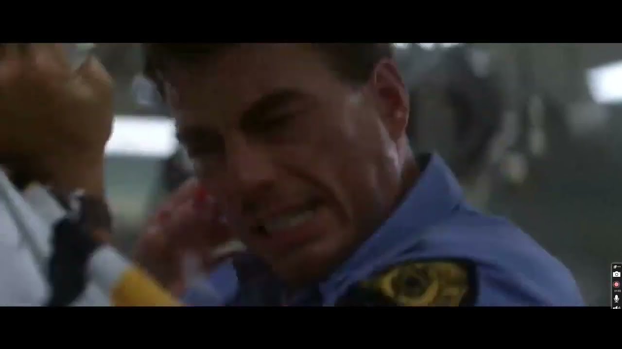 Sudden Death 1995 Mascot fight scene - YouTube