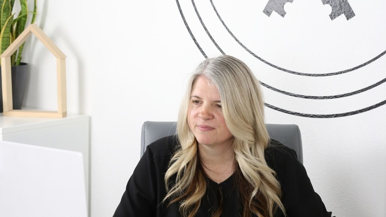 Episode #66 - Abundance Conversations with Tracey Hicks: How to ...