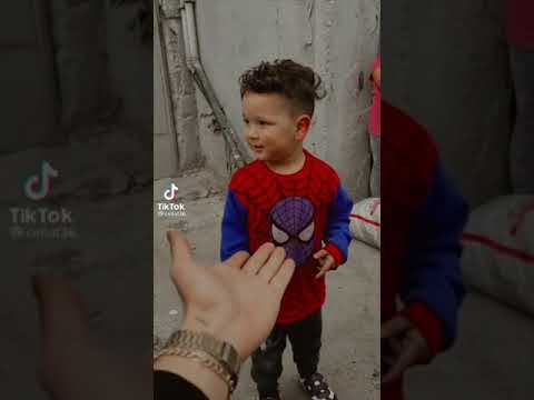 CELLAT😈 ZIPZIP'LA BULUŞTU,MAHALLEDEKİ ÇOCUKLARA OYUNCAK DAĞITTI, HAYRANLARIYLA FOTOĞRAF ÇEKTİ#TİKTOK